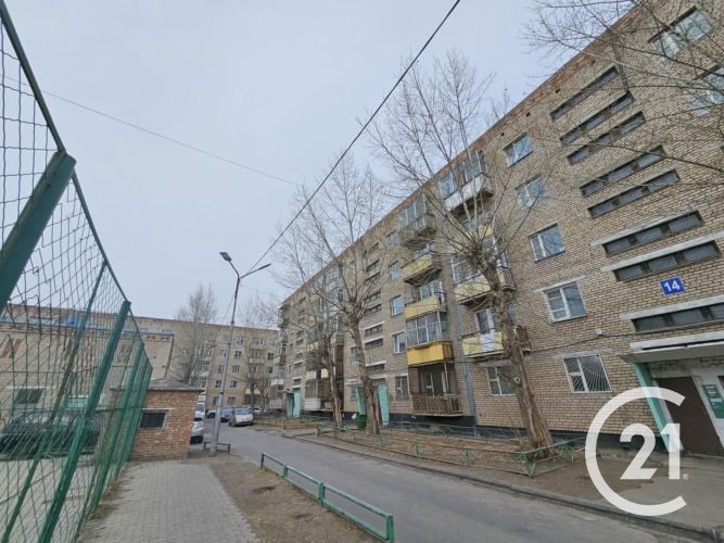 Төмөр замд 14 р байранд 1 өрөө орон сууц худалдана